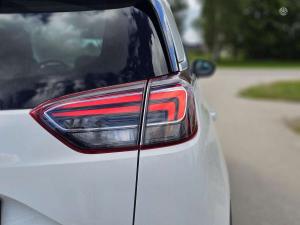 White Opel Crossland X 2019 in Rokiskis, with an engine capacity of 1.20 L and mileage of 103 thousand km for 9650 €, photo 13 on AUTOMOTO.COM.LV