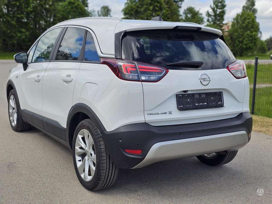 White Opel Crossland X 2019 in Rokiskis, with an engine capacity of 1.20 L and mileage of 103 thousand km for 9650 €, photo 17 on AUTOMOTO.COM.LV