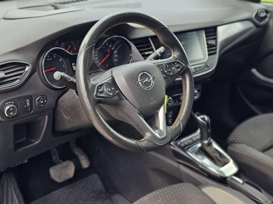 White Opel Crossland X 2019 in Rokiskis, with an engine capacity of 1.20 L and mileage of 103 thousand km for 9650 €, photo 29 on AUTOMOTO.COM.LV