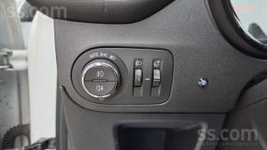 Белый Опель Crossland X 2019 в Рига, объемом двигателя 1.20 л и пробегом 90 тыс. км за 7500 €, фото 19 на AUTOMOTO.COM.LV