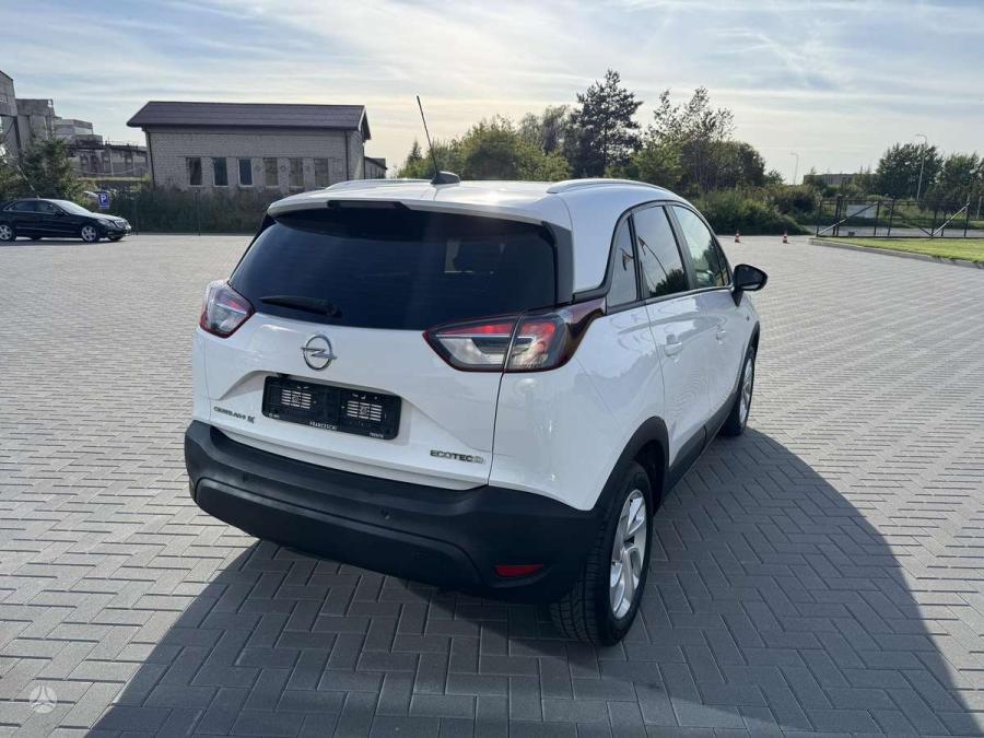 White Opel Crossland X 2020 in Telschi, with an engine capacity of 1.50 L and mileage of 217 thousand km for 7700 €, photo 8 on AUTOMOTO.COM.LV