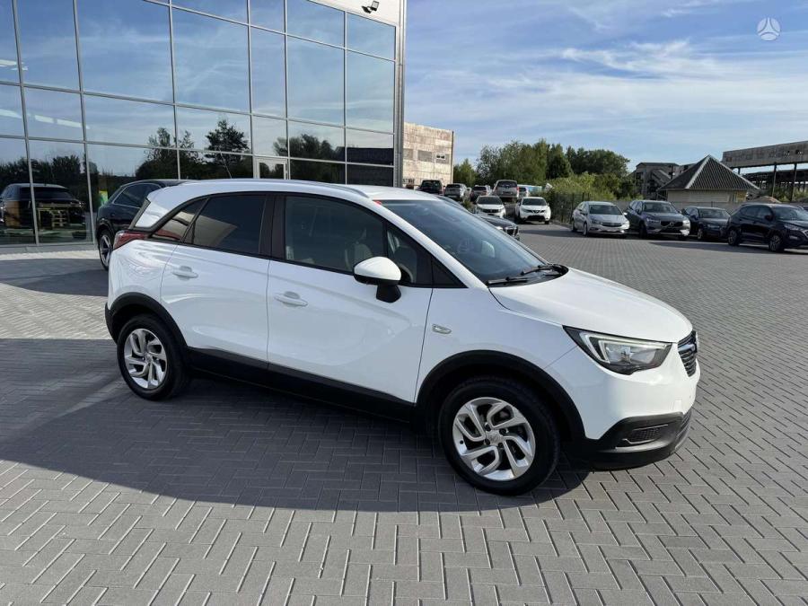 White Opel Crossland X 2020 in Telschi, with an engine capacity of 1.50 L and mileage of 217 thousand km for 7700 €, photo 13 on AUTOMOTO.COM.LV