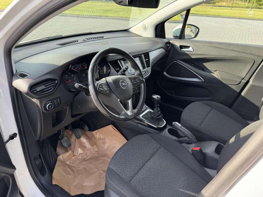 White Opel Crossland X 2020 in Telschi, with an engine capacity of 1.50 L and mileage of 217 thousand km for 7700 €, photo 21 on AUTOMOTO.COM.LV