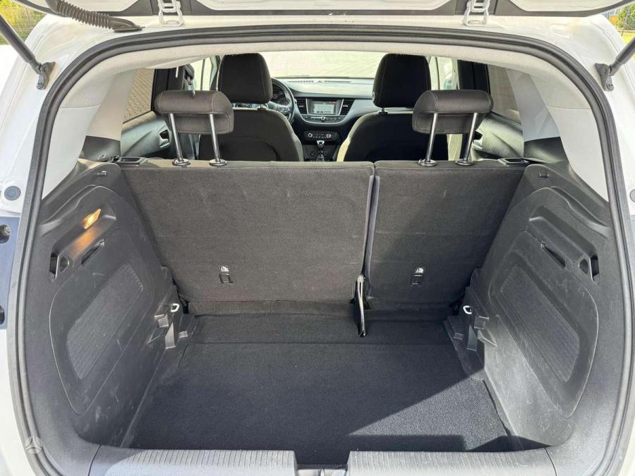 White Opel Crossland X 2020 in Telschi, with an engine capacity of 1.50 L and mileage of 217 thousand km for 7700 €, photo 24 on AUTOMOTO.COM.LV