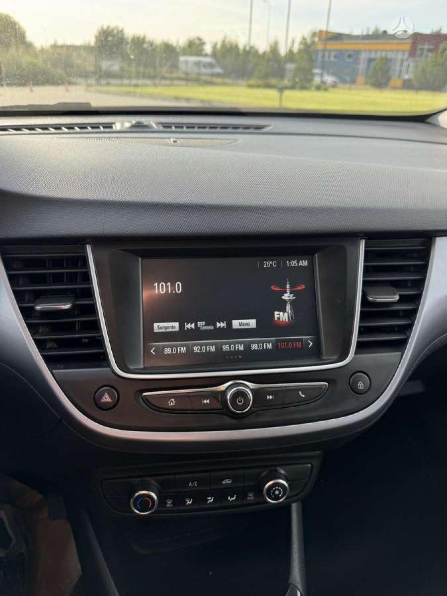 White Opel Crossland X 2020 in Telschi, with an engine capacity of 1.50 L and mileage of 217 thousand km for 7700 €, photo 33 on AUTOMOTO.COM.LV