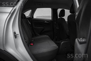 Balts Opel Crossland X 2021 Rīga, ar dzinēja tilpumu 1.20 L un nobraukumu 0 tūkst. km par 11550 €, foto 12 vietnē AUTOMOTO.COM.LV