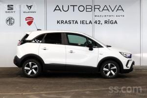 White Opel Crossland X 2021 in Riga, with an engine capacity of 1.20 L and mileage of 70 thousand km for 9490 €, photo 6 on AUTOMOTO.COM.LV