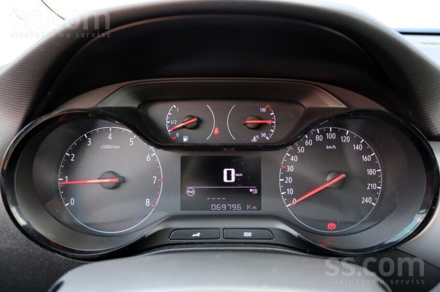 White Opel Crossland X 2021 in Riga, with an engine capacity of 1.20 L and mileage of 70 thousand km for 9490 €, photo 21 on AUTOMOTO.COM.LV