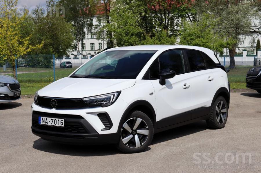 White Opel Crossland X 2021 in Riga, with an engine capacity of 1.20 L and mileage of 70 thousand km for 9490 €, photo 26 on AUTOMOTO.COM.LV