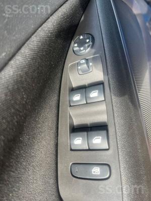 Balts Opel Crossland X 2021 Kuldīga, ar dzinēja tilpumu 1.20 L un nobraukumu 176 tūkst. km par 7590 €, foto 27 vietnē AUTOMOTO.COM.LV