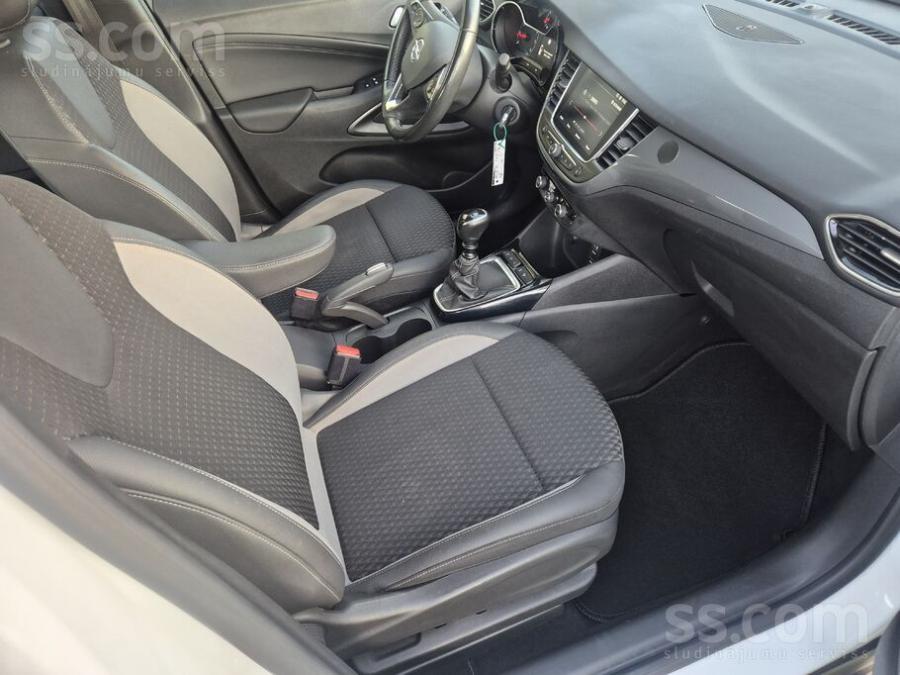 Balts Opel Crossland X 2021 Liepāja, ar dzinēja tilpumu 1.20 L un nobraukumu 76 tūkst. km par 9900 €, foto 26 vietnē AUTOMOTO.COM.LV