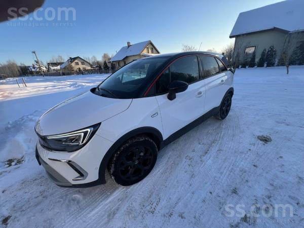 White Opel Crossland X 2022 in Jelgava, with an engine capacity of 1.20 L and mileage of 73 thousand km for 14200 €, photo 1 on AUTOMOTO.COM.LV