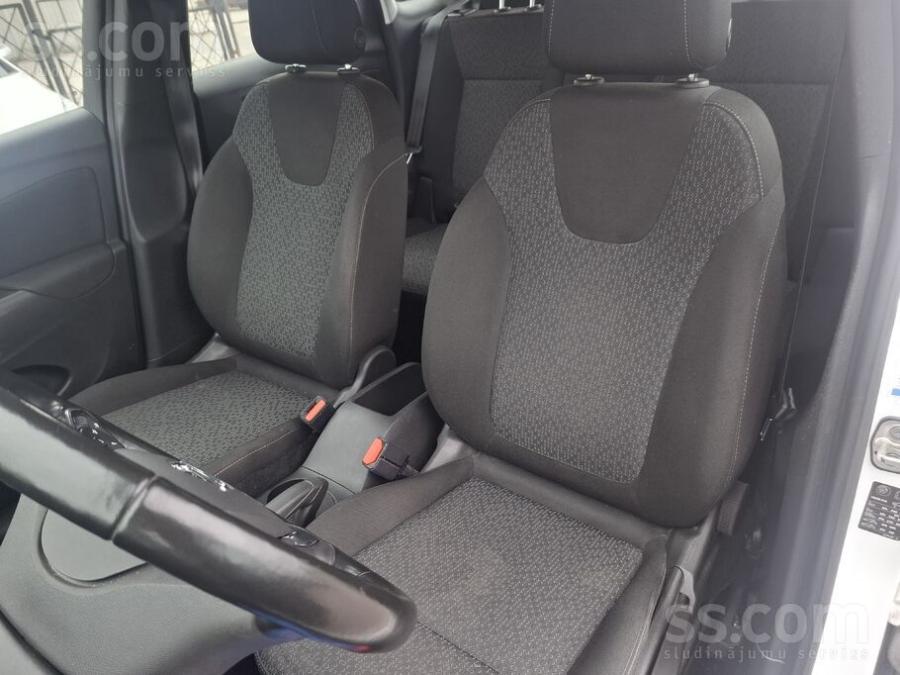 Белый Опель Crossland X 2022 в Талси, объемом двигателя 1.20 л и пробегом 98 тыс. км за 12800 €, фото 13 на AUTOMOTO.COM.LV