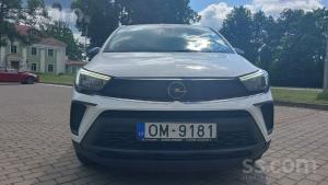 White Opel Crossland X 2022 in Aluksne, with an engine capacity of 1.20 L and mileage of 0 thousand km for 9200 €, photo 4 on AUTOMOTO.COM.LV