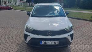 White Opel Crossland X 2022 in Aluksne, with an engine capacity of 1.20 L and mileage of 0 thousand km for 9200 €, photo 5 on AUTOMOTO.COM.LV