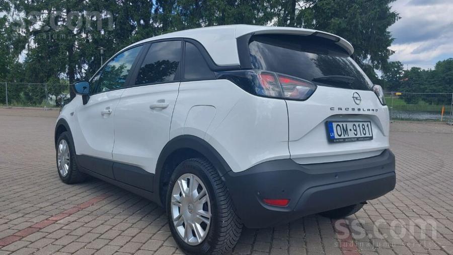 White Opel Crossland X 2022 in Aluksne, with an engine capacity of 1.20 L and mileage of 0 thousand km for 9200 €, photo 8 on AUTOMOTO.COM.LV