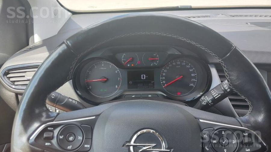 White Opel Crossland X 2022 in Aluksne, with an engine capacity of 1.20 L and mileage of 0 thousand km for 9200 €, photo 19 on AUTOMOTO.COM.LV