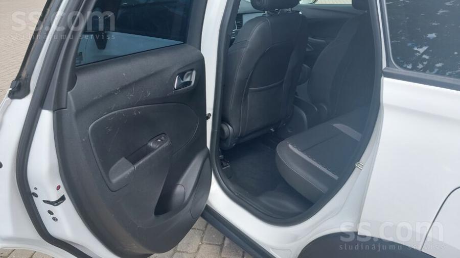 White Opel Crossland X 2022 in Aluksne, with an engine capacity of 1.20 L and mileage of 0 thousand km for 9200 €, photo 25 on AUTOMOTO.COM.LV