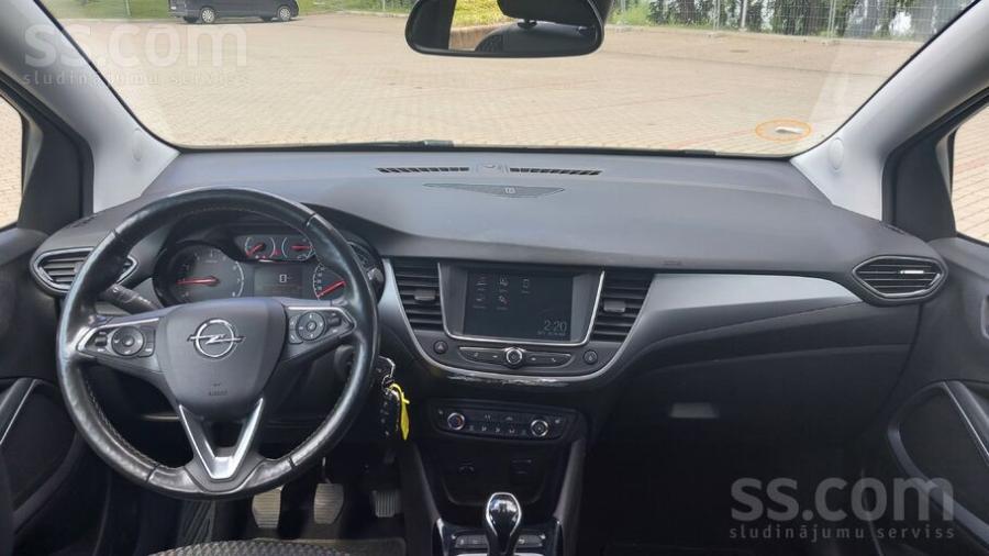 White Opel Crossland X 2022 in Aluksne, with an engine capacity of 1.20 L and mileage of 0 thousand km for 9200 €, photo 28 on AUTOMOTO.COM.LV