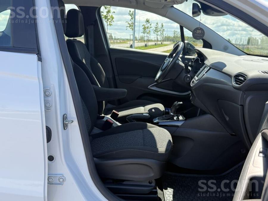 Balts Opel Crossland X 2024 Liepāja, ar dzinēja tilpumu 1.20 L un nobraukumu 13 tūkst. km par 16400 €, foto 13 vietnē AUTOMOTO.COM.LV