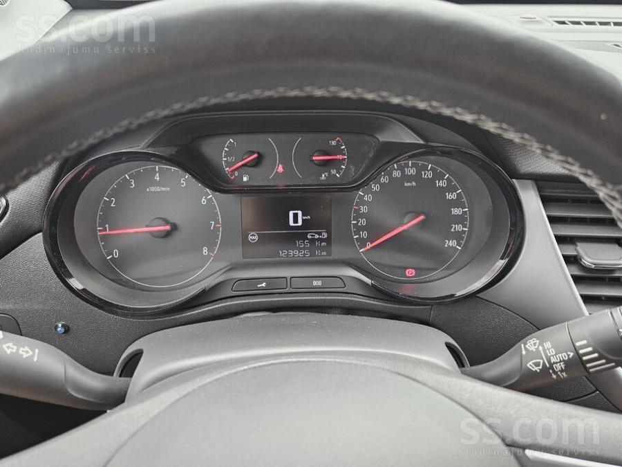 Balts Opel Crossland X 2020 Rīga, ar dzinēja tilpumu 1.20 L un nobraukumu 124 tūkst. km par 7600 €, foto 16 vietnē AUTOMOTO.COM.LV