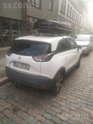 White Opel Crossland X 2021 in Jurmala, with an engine capacity of 1.20 L and mileage of 46 thousand km for 12300 €, photo 4 on AUTOMOTO.COM.LV