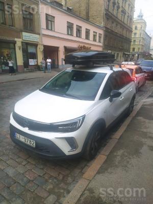 White Opel Crossland X 2021 in Jurmala, with an engine capacity of 1.20 L and mileage of 46 thousand km for 12300 €, photo 5 on AUTOMOTO.COM.LV
