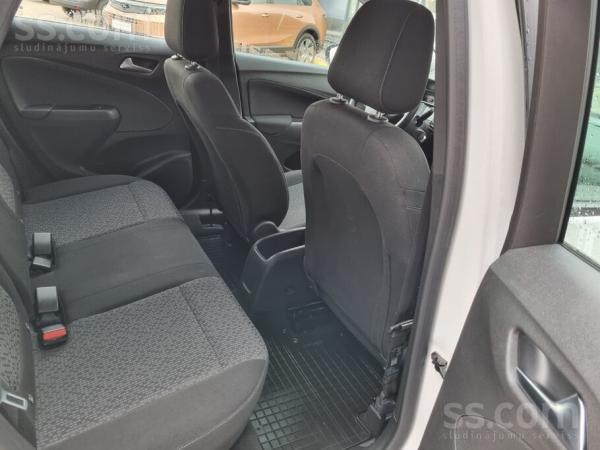 White Opel Crossland X 2021 in Riga, with an engine capacity of 1.20 L and mileage of 131 thousand km for 8900 €, photo 7 on AUTOMOTO.COM.LV