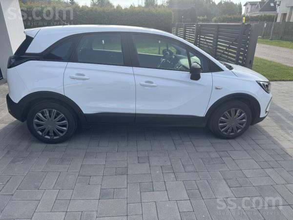 Белый Опель Crossland X 2022 в Рига, объемом двигателя 1.20 л и пробегом 35 тыс. км за 11200 €, фото 4 на AUTOMOTO.COM.LV