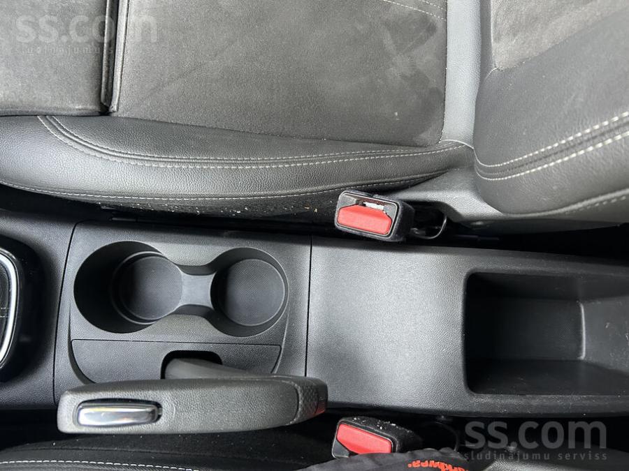 Balts Opel Crossland X 2022 Alūksne, ar dzinēja tilpumu 1.20 L un nobraukumu 0 tūkst. km par 8900 €, foto 23 vietnē AUTOMOTO.COM.LV