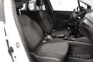 White Opel Crossland X 2023 in Riga, with an engine capacity of 1.50 L and mileage of 143 thousand km for 10490 €, photo 16 on AUTOMOTO.COM.LV
