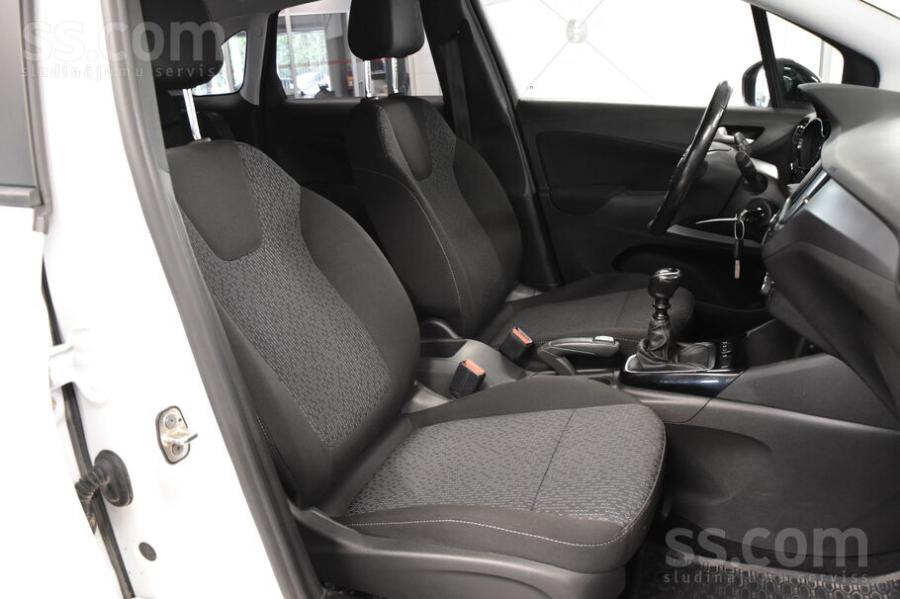 White Opel Crossland X 2023 in Riga, with an engine capacity of 1.50 L and mileage of 143 thousand km for 10490 €, photo 16 on AUTOMOTO.COM.LV