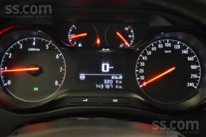 White Opel Crossland X 2023 in Riga, with an engine capacity of 1.50 L and mileage of 143 thousand km for 10490 €, photo 25 on AUTOMOTO.COM.LV