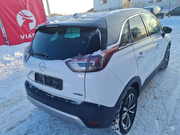 White Opel Crossland X 2018 in Taurage, with an engine capacity of 1.20 L and mileage of 156 thousand km for 6150 €, photo 7 on AUTOMOTO.COM.LV