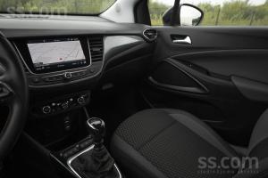 Balts Opel Crossland X 2019 Jelgava, ar dzinēja tilpumu 1.20 L un nobraukumu 176 tūkst. km par 8950 €, foto 15 vietnē AUTOMOTO.COM.LV