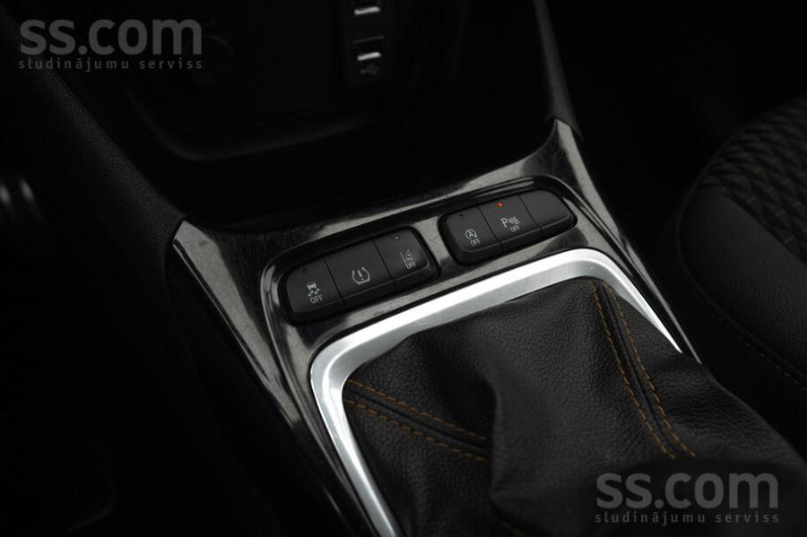 Balts Opel Crossland X 2019 Jelgava, ar dzinēja tilpumu 1.20 L un nobraukumu 176 tūkst. km par 8950 €, foto 19 vietnē AUTOMOTO.COM.LV