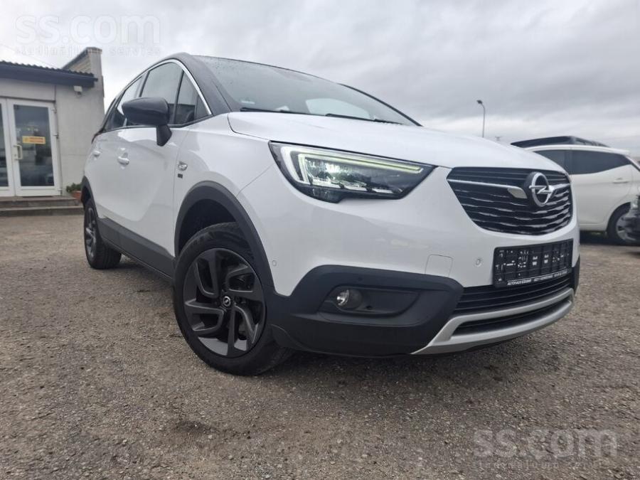White Opel Crossland X 2019 in Talsi, with an engine capacity of 1.20 L and mileage of 168 thousand km for 8500 €, photo 3 on AUTOMOTO.COM.LV