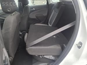 White Opel Crossland X 2019 in Talsi, with an engine capacity of 1.20 L and mileage of 168 thousand km for 8500 €, photo 12 on AUTOMOTO.COM.LV