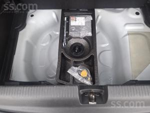 White Opel Crossland X 2019 in Talsi, with an engine capacity of 1.20 L and mileage of 168 thousand km for 8500 €, photo 29 on AUTOMOTO.COM.LV