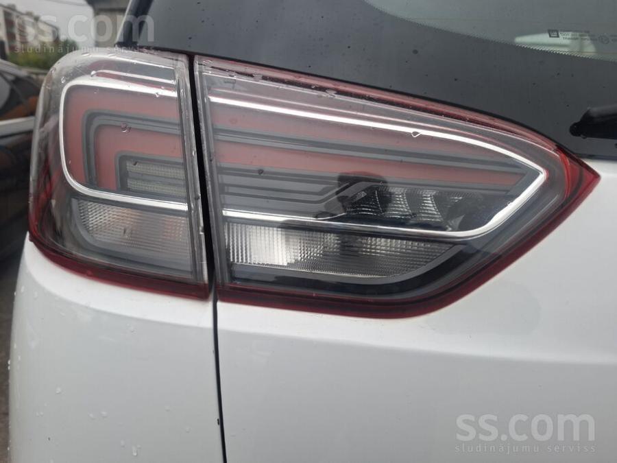 White Opel Crossland X 2019 in Talsi, with an engine capacity of 1.20 L and mileage of 168 thousand km for 8500 €, photo 33 on AUTOMOTO.COM.LV