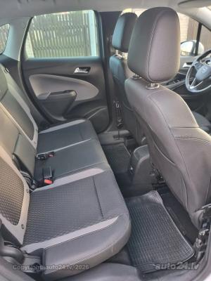 White Opel Crossland X 2017 in Tallinn, with an engine capacity of 1.60 L and mileage of 187 thousand km for 8200 €, photo 9 on AUTOMOTO.COM.LV