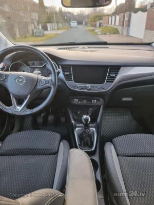 White Opel Crossland X 2017 in Tallinn, with an engine capacity of 1.60 L and mileage of 187 thousand km for 8200 €, photo 11 on AUTOMOTO.COM.LV
