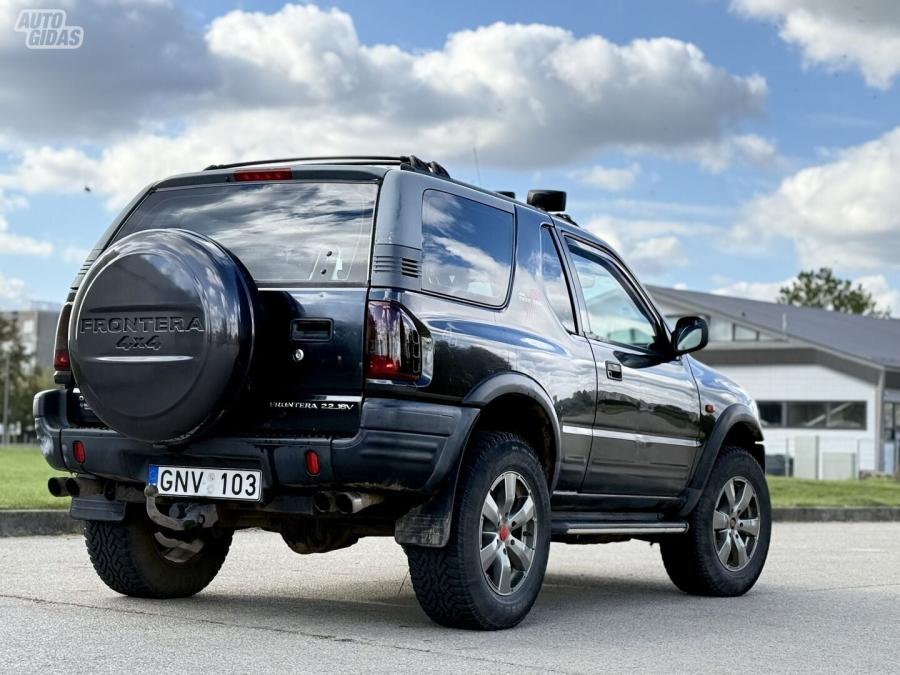 Black Opel Frontera 1999 in Radviliskis, with an engine capacity of 2.00 L and mileage of 254 thousand km for 2200 €, photo 3 on AUTOMOTO.COM.LV