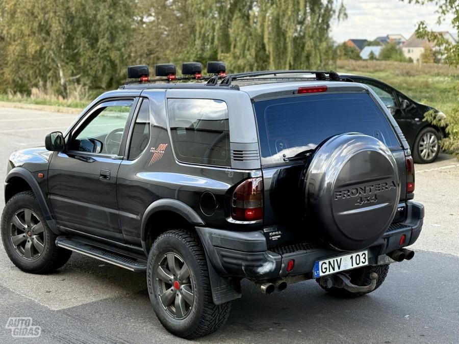 Black Opel Frontera 1999 in Radviliskis, with an engine capacity of 2.00 L and mileage of 254 thousand km for 2200 €, photo 11 on AUTOMOTO.COM.LV