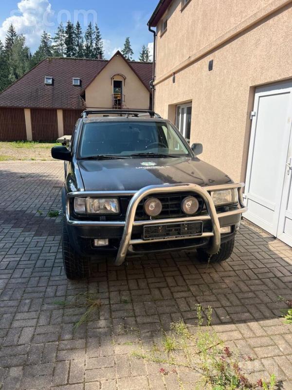 Black Opel Frontera 1999 in Riga, with an engine capacity of 3.10 L and mileage of 200 thousand km for 1200 €, photo 4 on AUTOMOTO.COM.LV