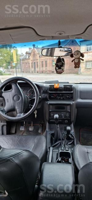 Black Opel Frontera 2002 in Jelgava, with an engine capacity of 2.20 L and mileage of 239 thousand km for 4500 €, photo 4 on AUTOMOTO.COM.LV