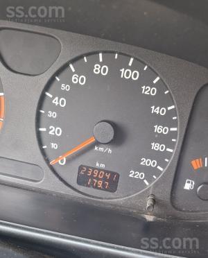 Black Opel Frontera 2002 in Jelgava, with an engine capacity of 2.20 L and mileage of 239 thousand km for 4500 €, photo 8 on AUTOMOTO.COM.LV
