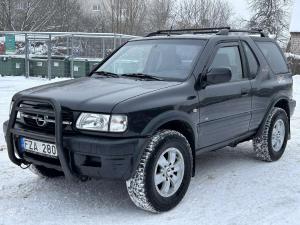 Black Opel Frontera 2003 in Ukmerge, with an engine capacity of 2.17 L and mileage of 250 thousand km for 1550 €, photo  on AUTOMOTO.COM.LV