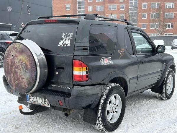 Melns Opel Frontera 2003 Ukmergė, ar dzinēja tilpumu 2.17 L un nobraukumu 250 tūkst. km par 1550 €, foto 4 vietnē AUTOMOTO.COM.LV