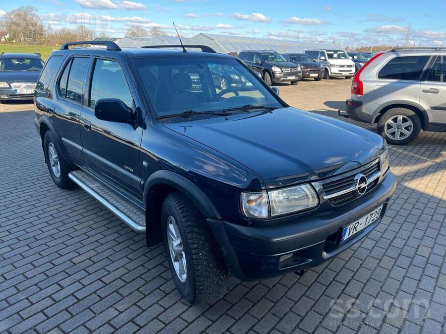 Melns Opel Frontera 2003 Talsi, ar dzinēja tilpumu 2.20 L un nobraukumu 222 tūkst. km par 4370 €, foto 4 vietnē AUTOMOTO.COM.LV